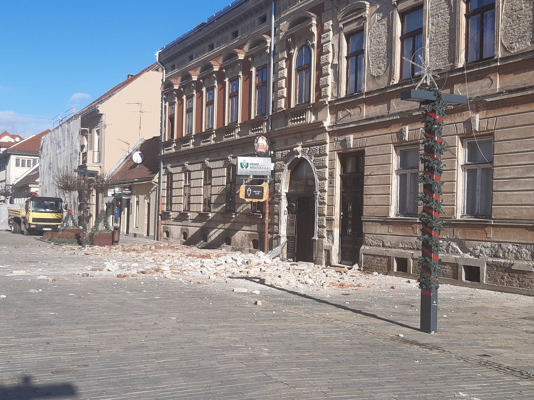 MUP APELIRA Ne idite u Petrinju i Sisak – Radio Banovina