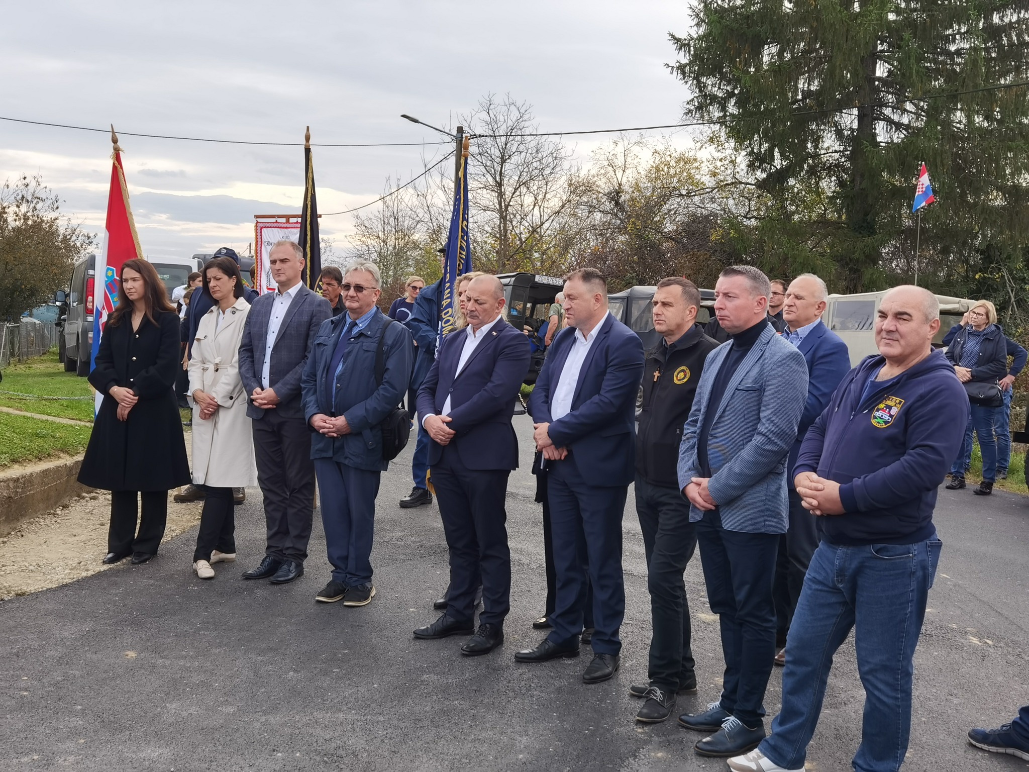 VIDEO U Petrinji svečano otvoren Trg 144. brigade Hrvatske vojske Sesvete – Radio Banovina