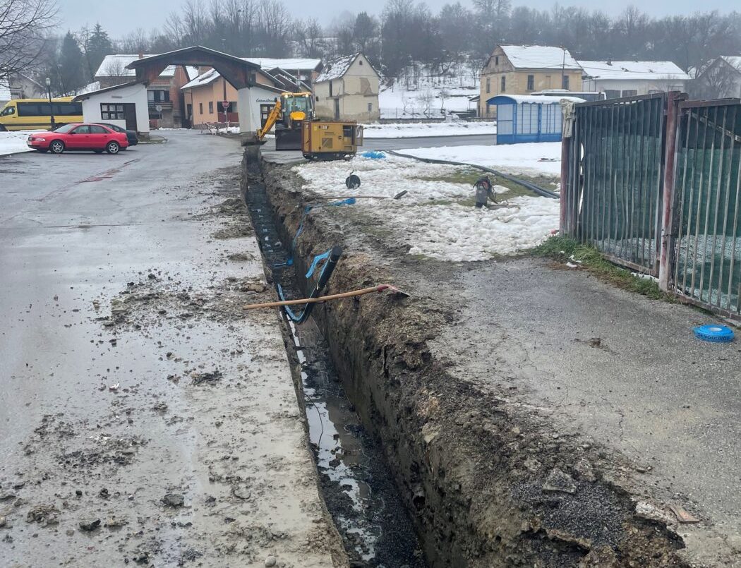 Velika rekonstrukcija sustava vodoopskrbe u Hrvatskoj Kostajnici – Radio Banovina