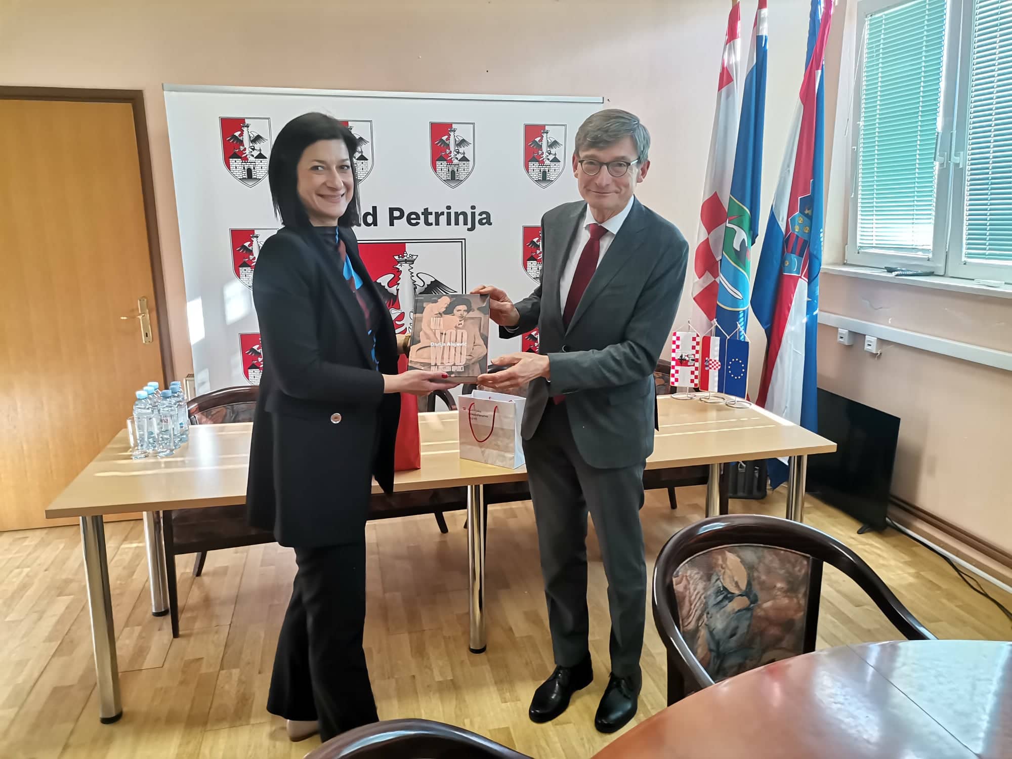 PETRINJA Gradonačelnica ugostila austrijskog veleposlanika – Radio Banovina