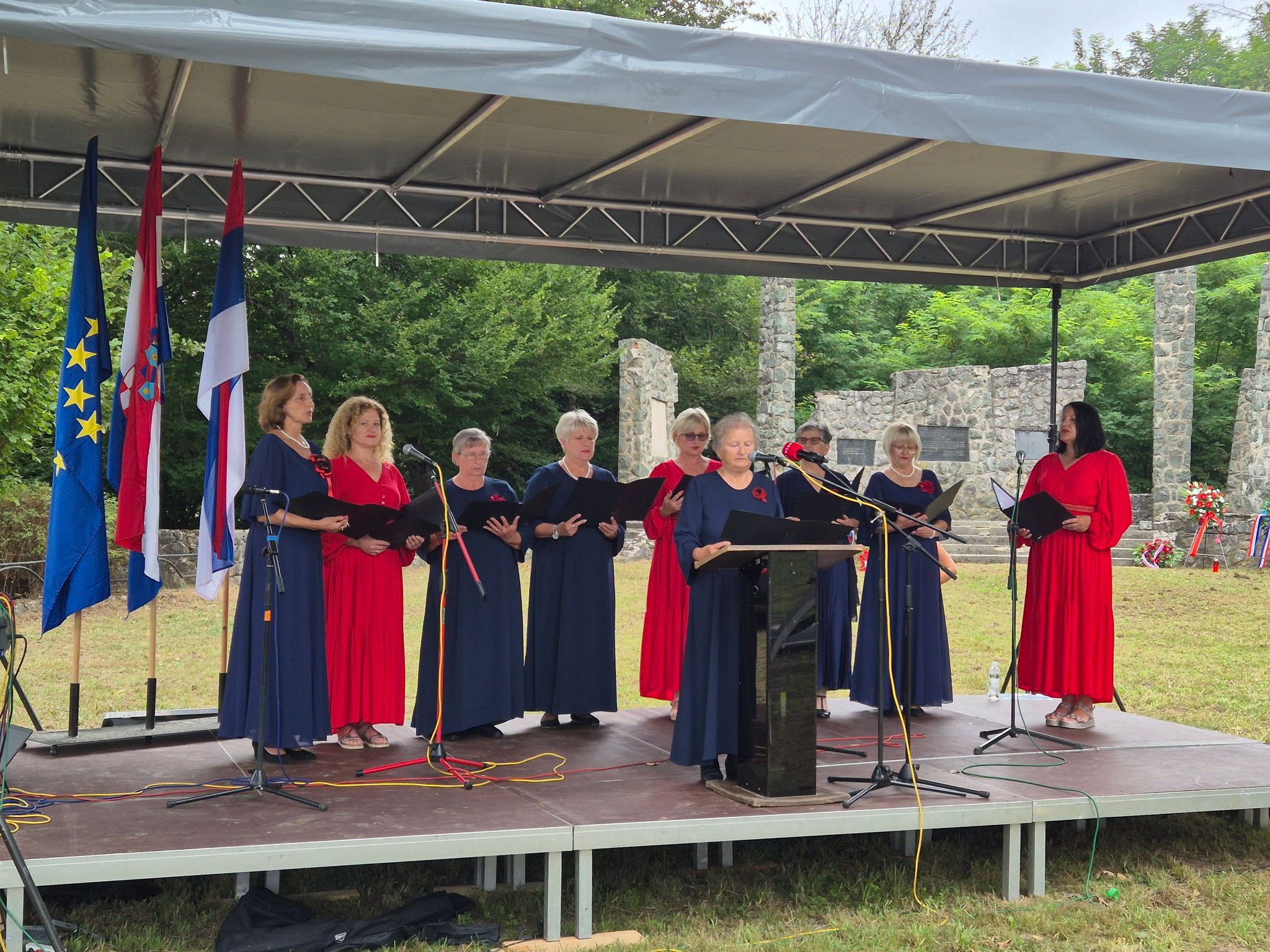 BANSKI GRABOVAC Obilježena 83. godišnjica prve partizanske oružane ...