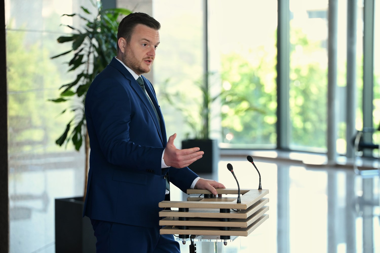 PRIMORAC Niti je Hrvatska na crnoj listi, niti je Mercury banka – Radio ...