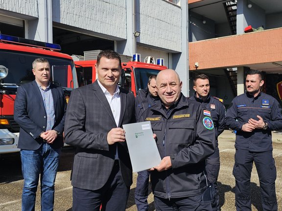 Zagrebačka županija dodijelila ugovore operativnim snagama civilne zaštite u vrijednosti više od ...