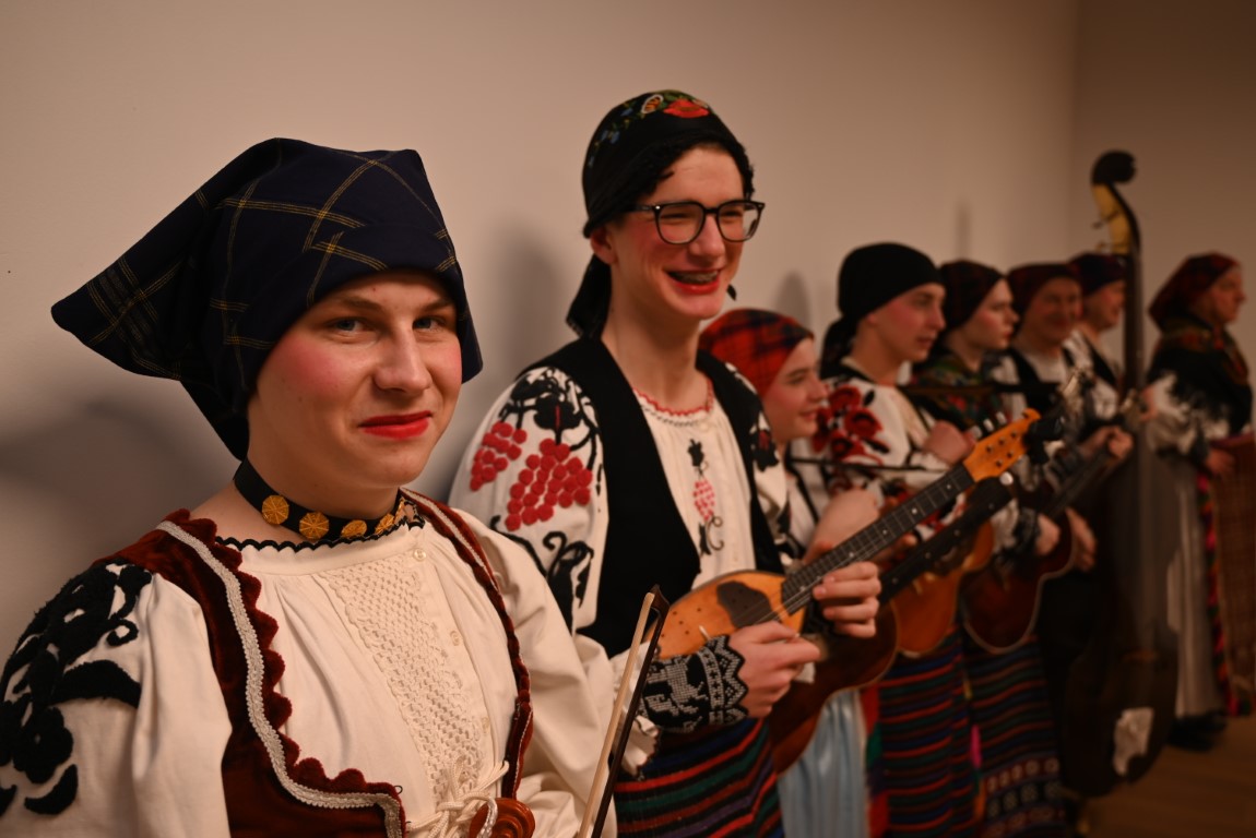 Tradicijske maškare oživjele pokladne običaje Sisačko-moslavačke ...