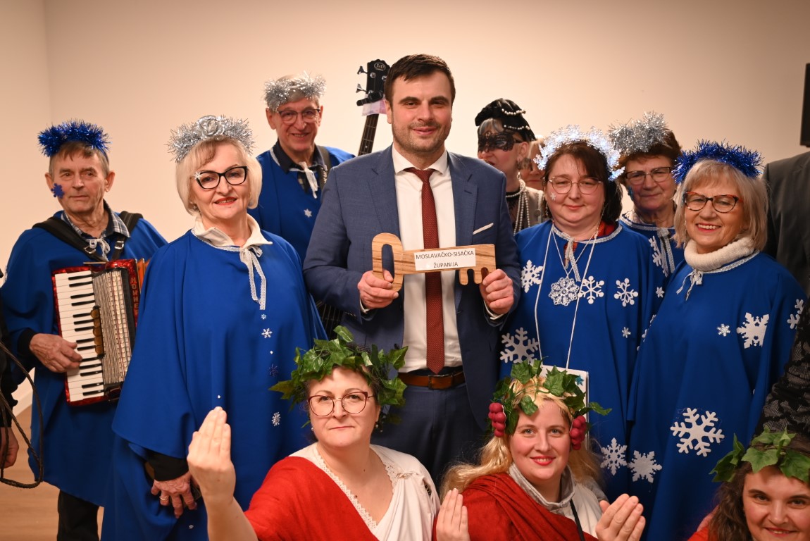 Tradicijske maškare oživjele pokladne običaje Sisačko-moslavačke ...